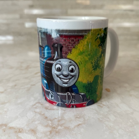 Thomas & Friends | Dining | Thomas Friends Red And Black Mug Vibrant ...